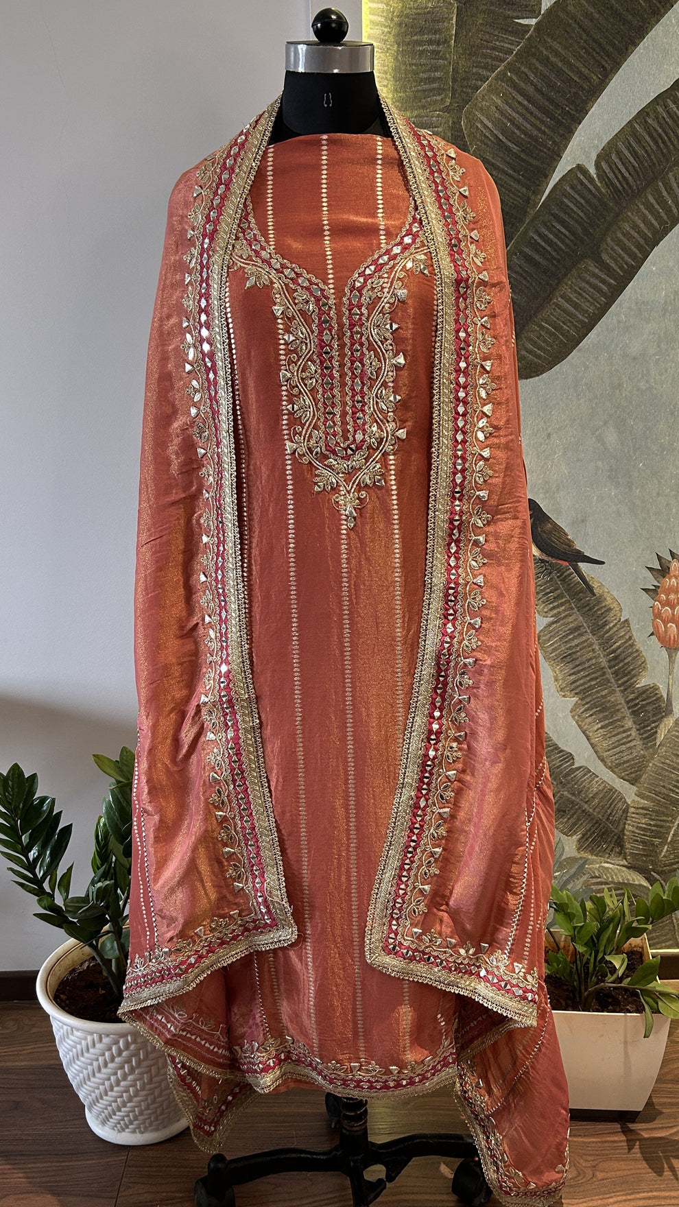 ROHIKA – Odhni Couture